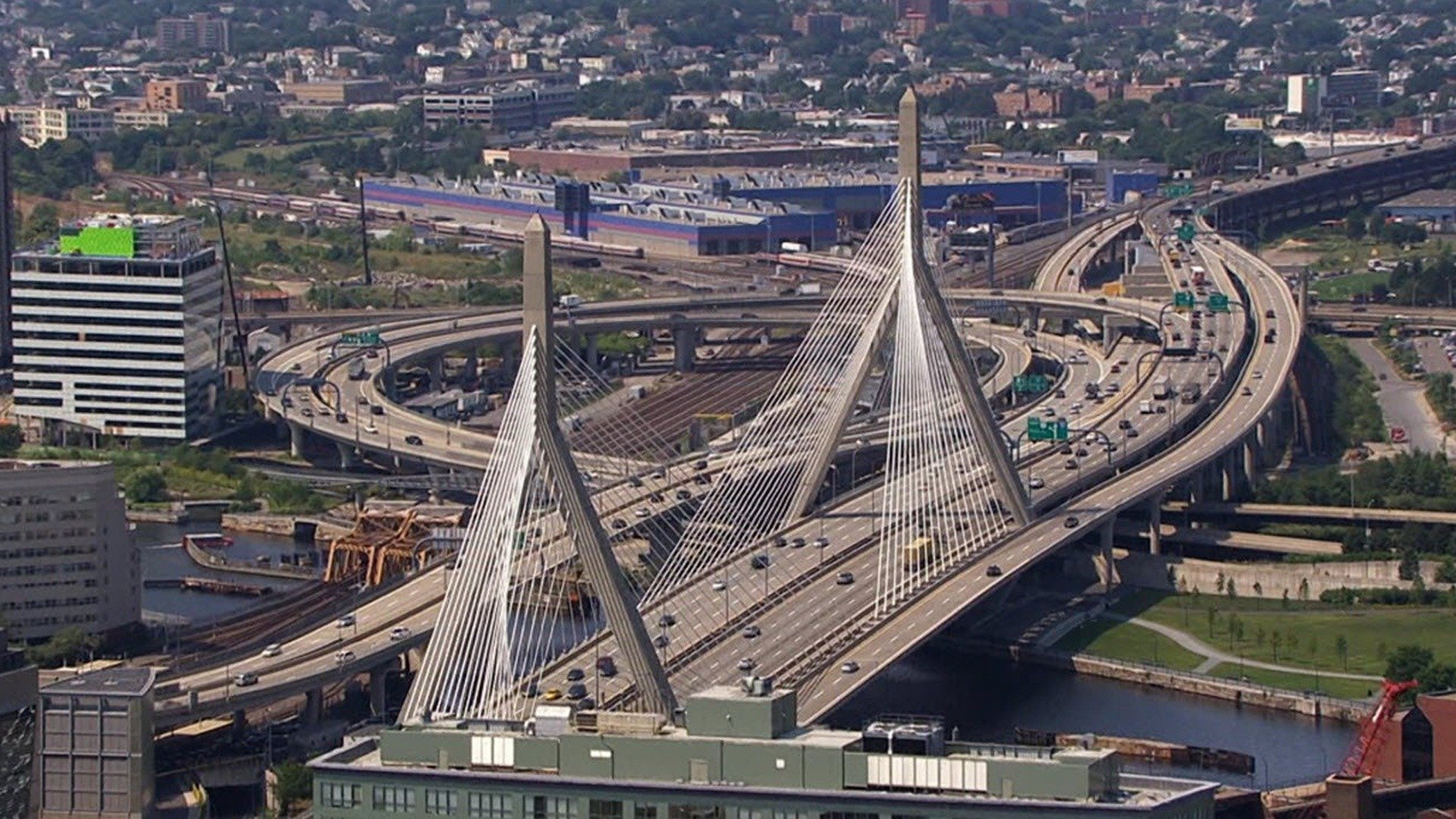 Bizarre Foods: Delicious Destinations: Boston: A Second Bite